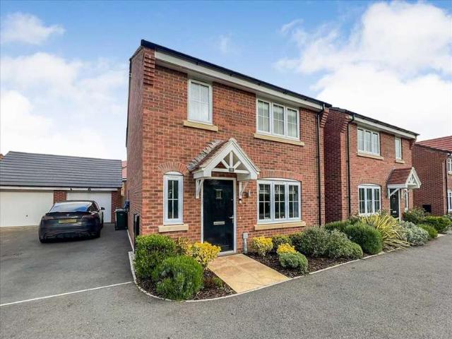3 Bedroom Detached House
