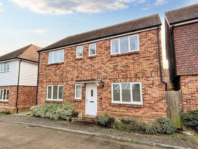 3 Bedroom Detached House