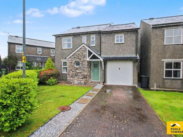 3 Bedroom Detached House