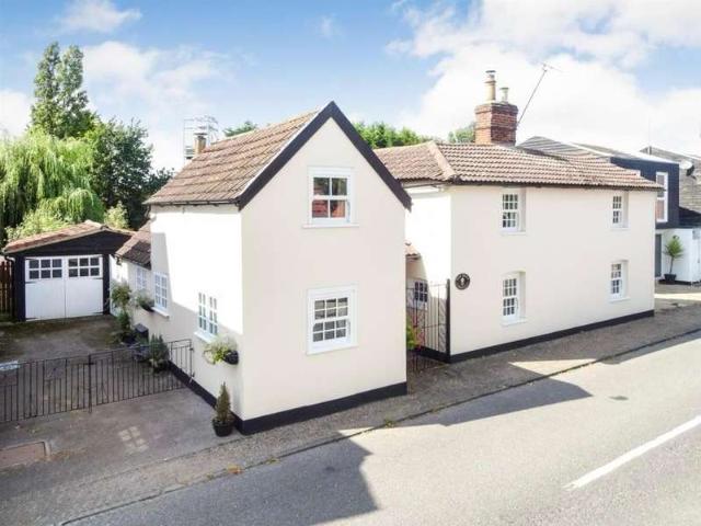 3 Bedroom Detached House
