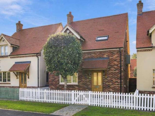 3 Bedroom Detached House
