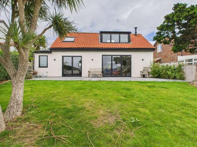 3 Bedroom Detached House