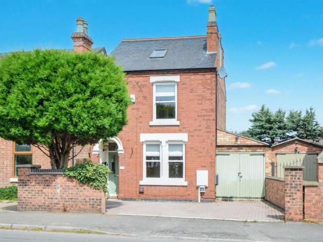 3 Bedroom Detached House