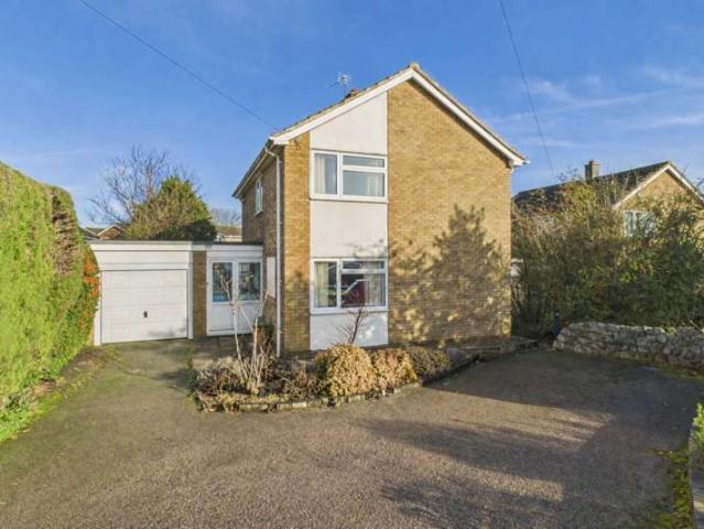 3 Bedroom Detached House