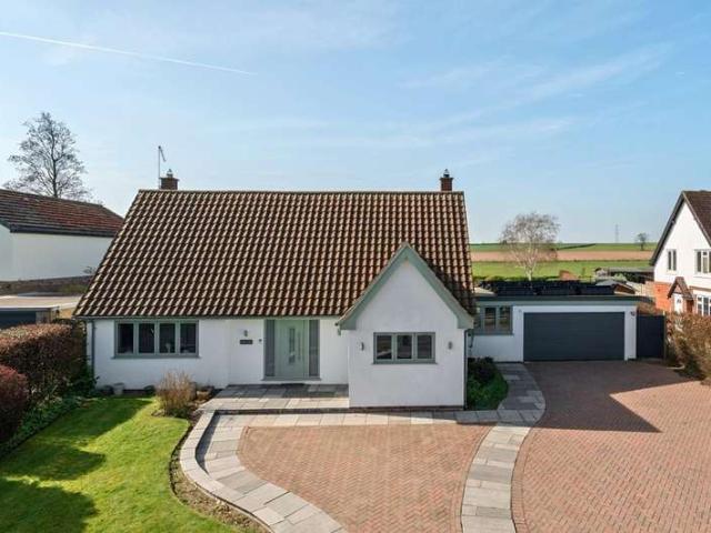 3 Bedroom Detached House