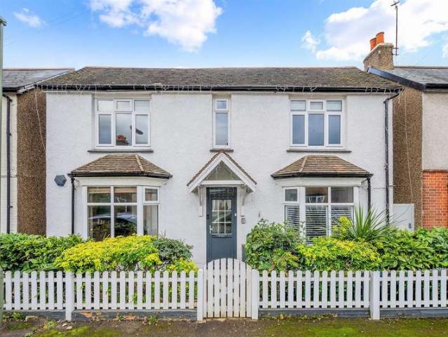 3 Bedroom Detached House