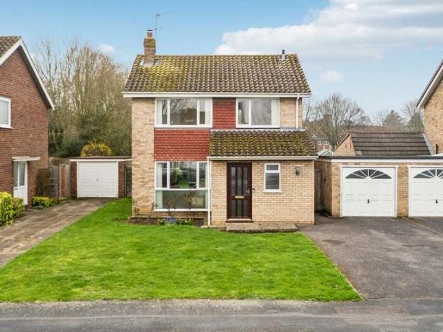 3 Bedroom Detached House