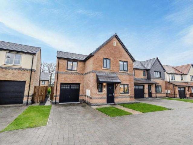 3 Bedroom Detached House