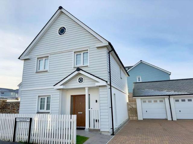 3 Bedroom Detached House