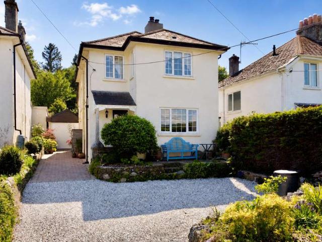 3 Bedroom Detached House