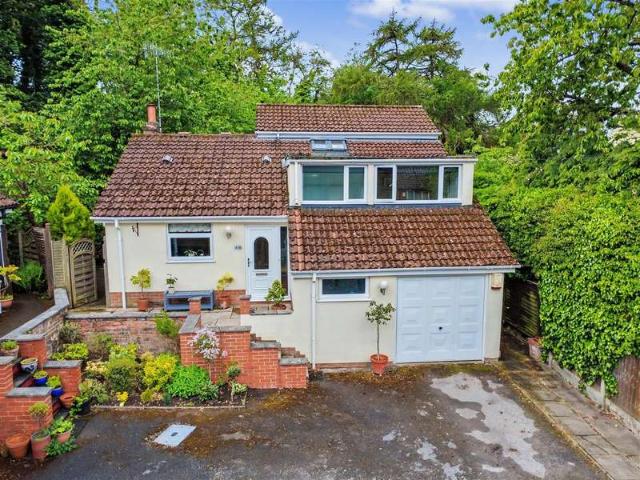 3 Bedroom Detached House