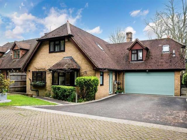 4 Bedroom Detached House