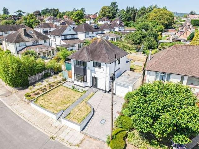 3 Bedroom Detached House