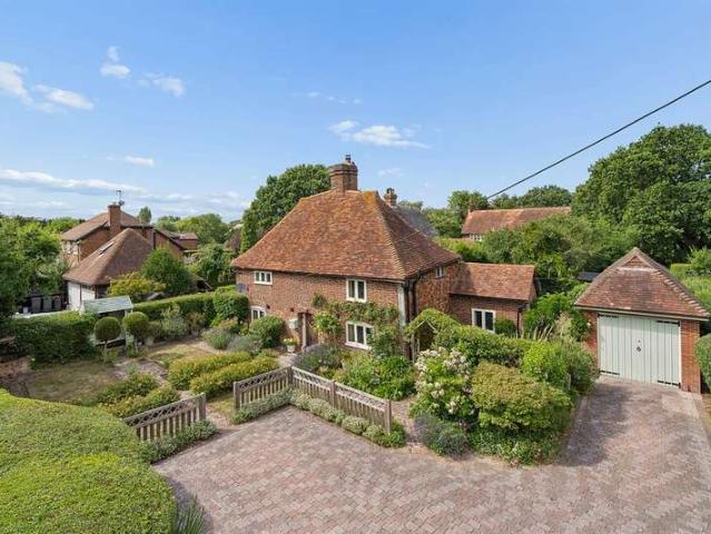 3 Bedroom Detached House
