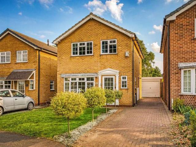 3 Bedroom Detached House