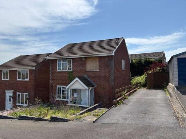 3 Bedroom Detached House