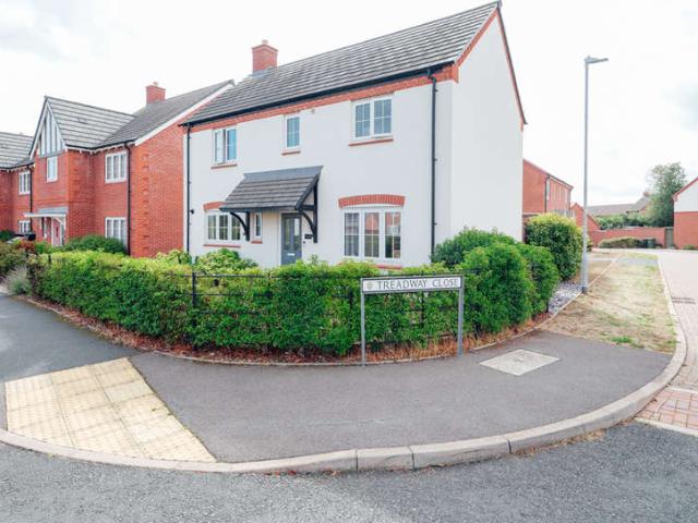 3 Bedroom Detached House