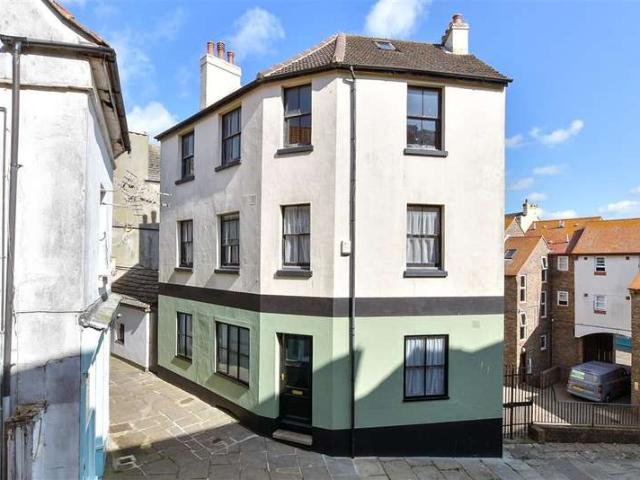 3 Bedroom Detached House
