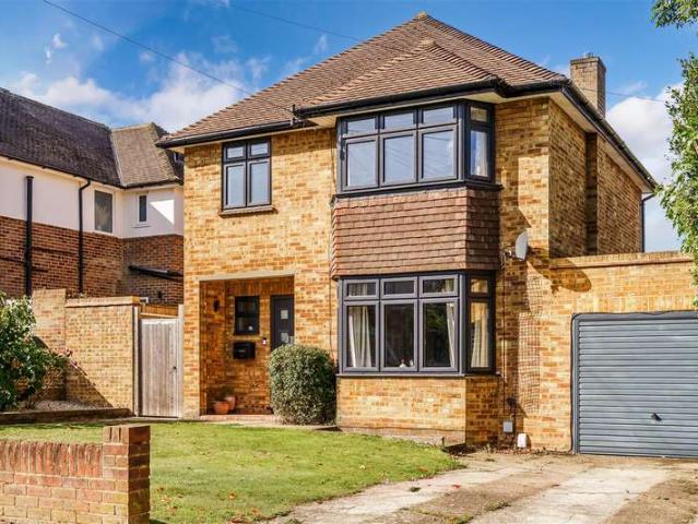 3 Bedroom Detached House