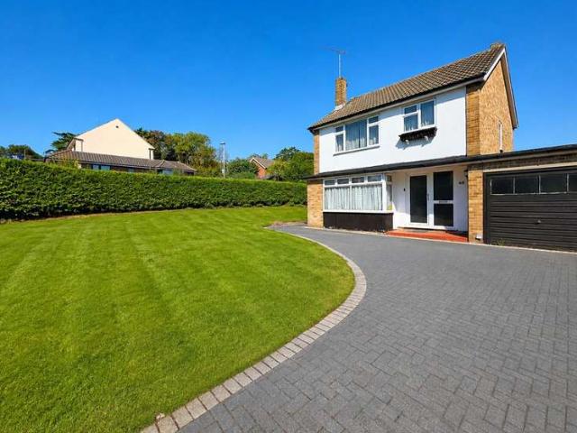 3 Bedroom Detached House