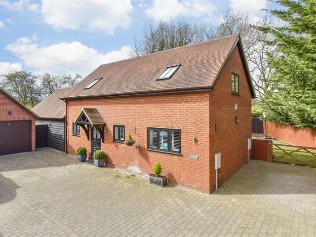 3 Bedroom Detached House