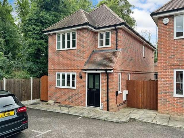 3 Bedroom Detached House