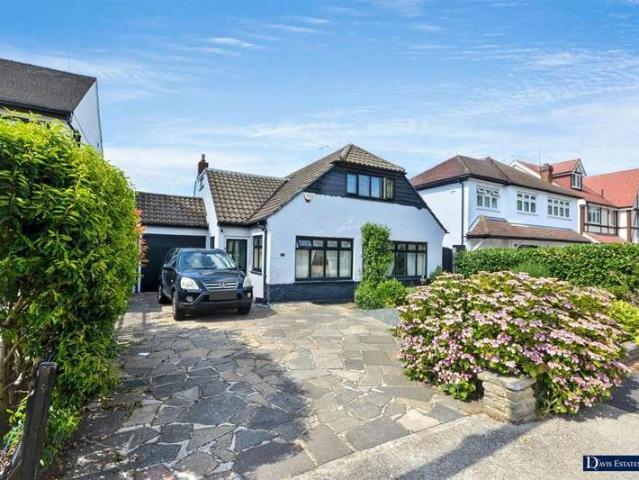 3 Bedroom Detached House