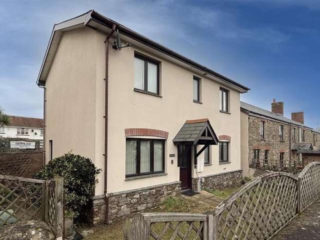 3 Bedroom Detached House
