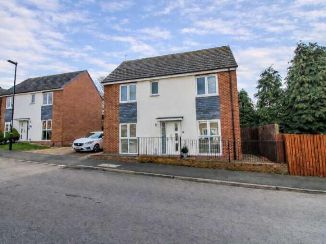 3 Bedroom Detached House