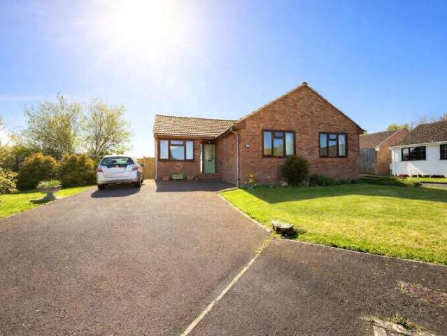 3 Bedroom Detached House