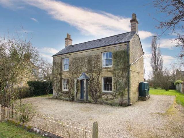 3 Bedroom Detached House