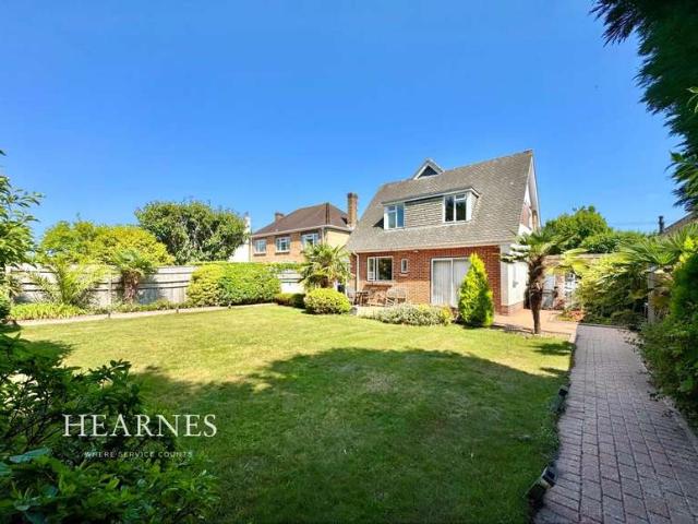 3 Bedroom Detached House