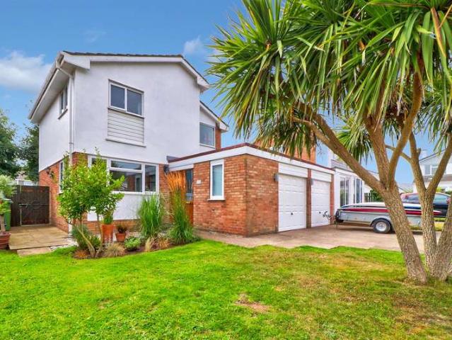 3 Bedroom Detached House