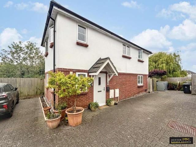 3 Bedroom Detached House