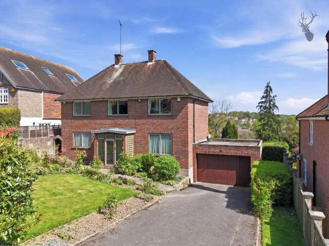 3 Bedroom Detached House