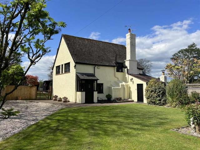 3 Bedroom Detached House