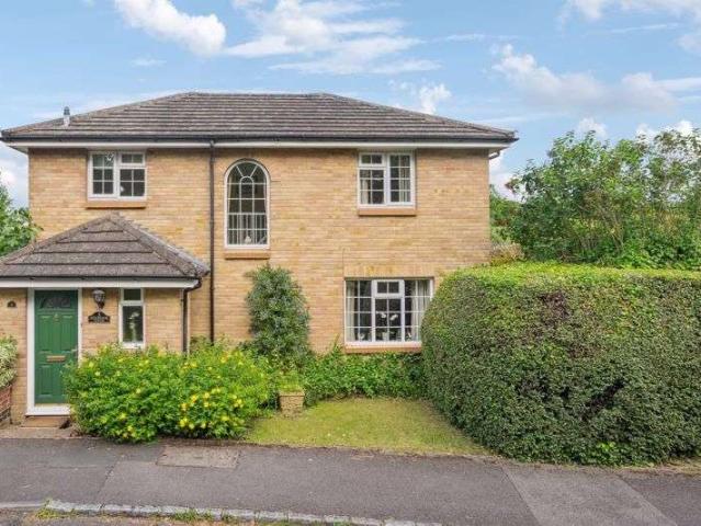 3 Bedroom Detached House