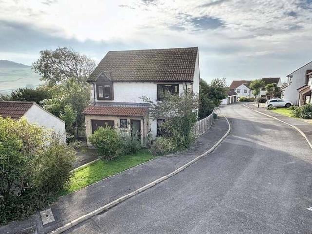 3 Bedroom Detached House