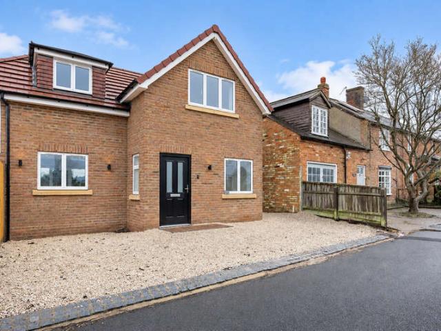 3 Bedroom Detached House