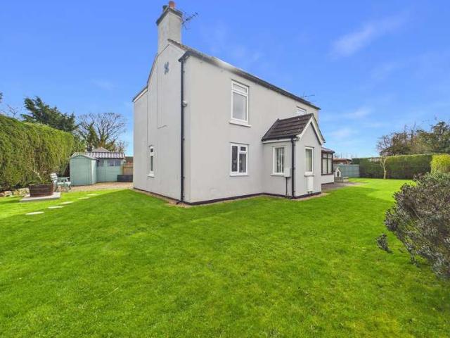 3 Bedroom Detached House