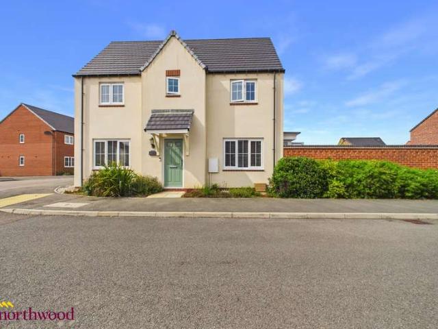 3 Bedroom Detached House