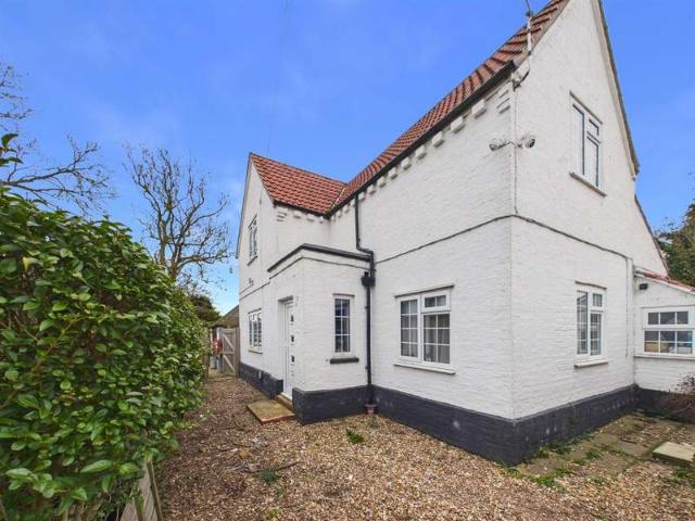 3 Bedroom Detached House