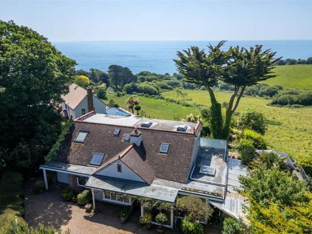3 Bedroom Detached House