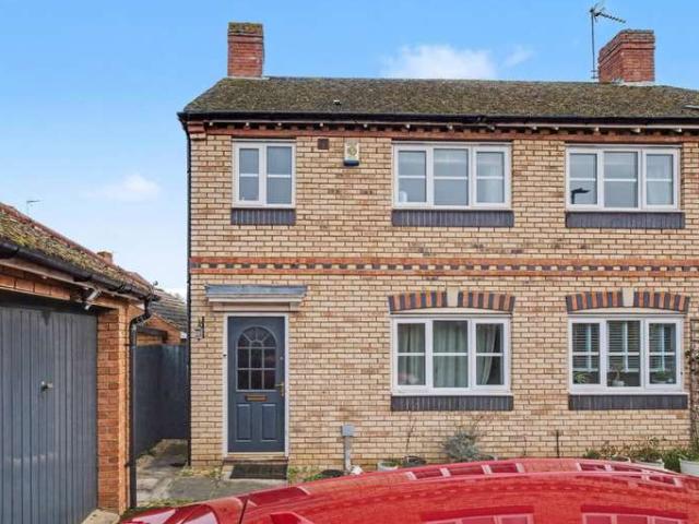 3 Bedroom Detached House