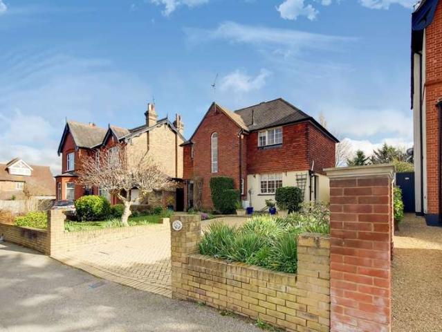 3 Bedroom Detached House