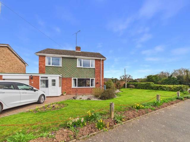 3 Bedroom Detached House