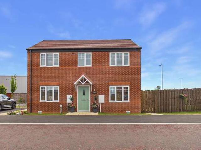 3 Bedroom Detached House