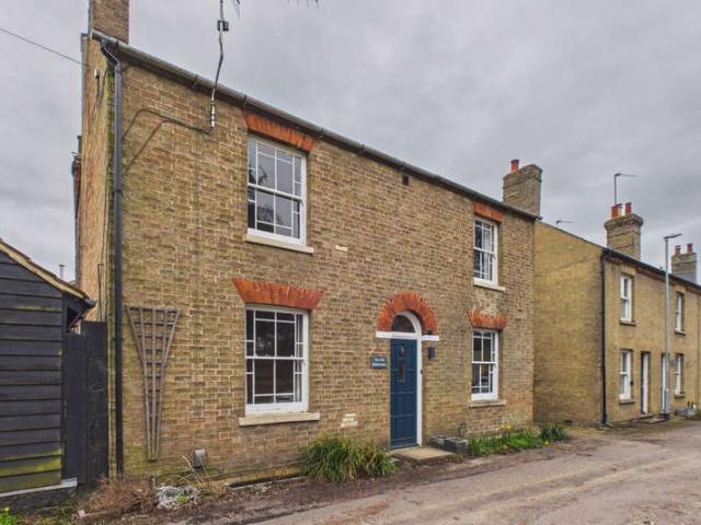 3 Bedroom Semi Detached House
