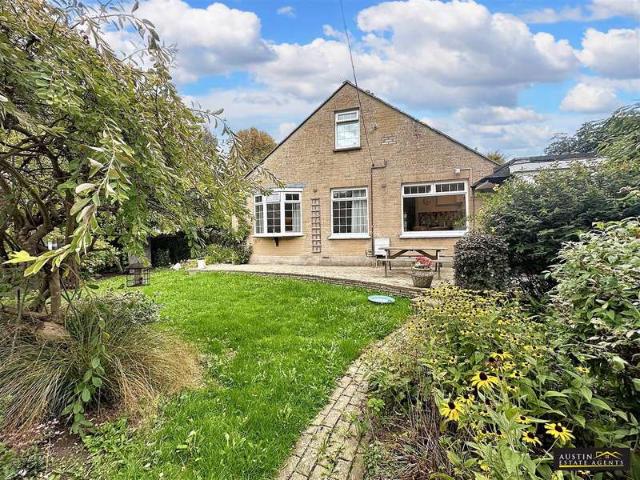 3 Bedroom Detached House