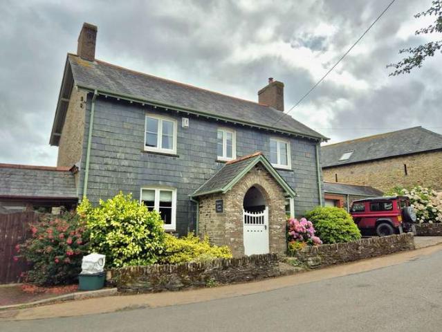 3 Bedroom Detached House
